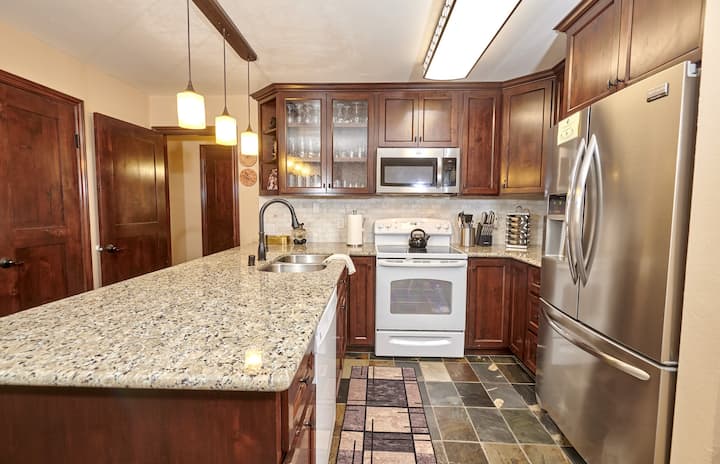 #9 Cloud Nine Rustic Retreat - June Lake, CA