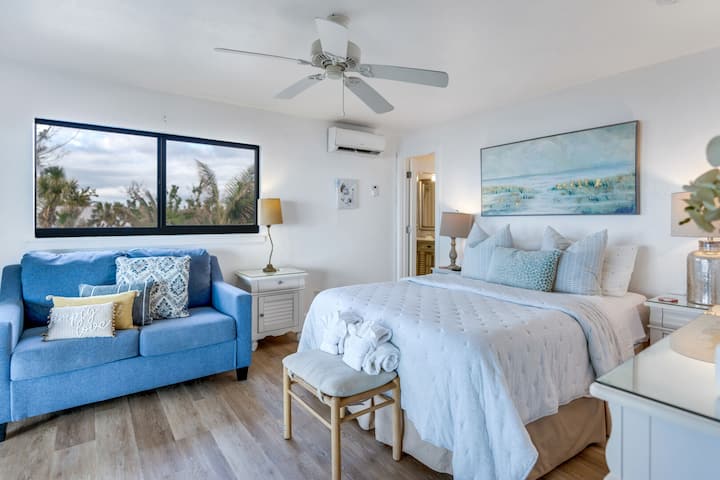 Breathtaking Views - Romantic Honeymoon Suite - Jensen's "On The Gulf" 4 - Sanibel Island, FL