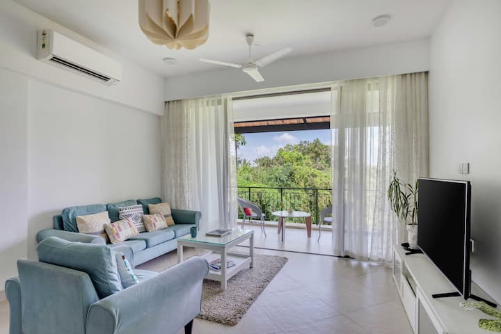 Serene 2 Bhk Apartment By Tisyastays, Candolim - Goa