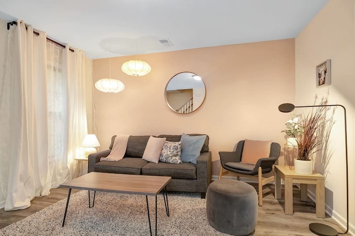 Chill Vibes! Close To Uptown - Charlotte Douglas Airport (CLT)