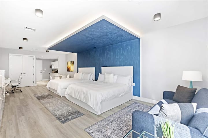 Luxury Double King Suite | Near Manhattan - Jackson Heights - Queens NY
