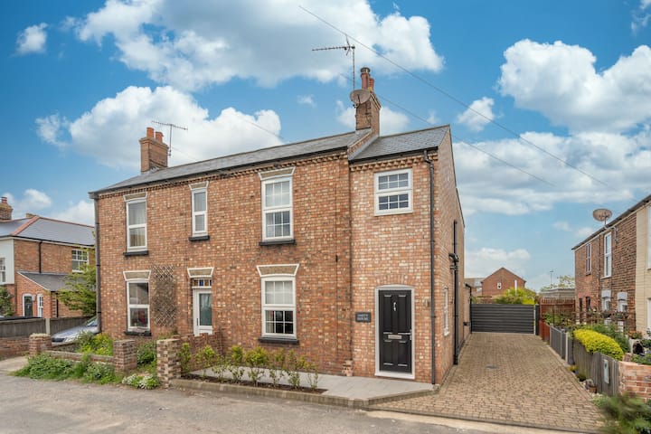 Amity House | Winterton Cottages - Winterton-on-Sea