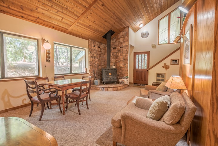 Spencer Cabin - Summer Pool Access! - Calaveras Big Trees State Park, Arnold