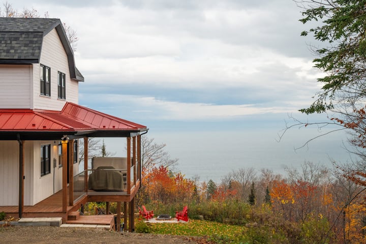 P'tite Ferme Québec | Vue | Spa | Hamman - Le Massif de Charlevoix