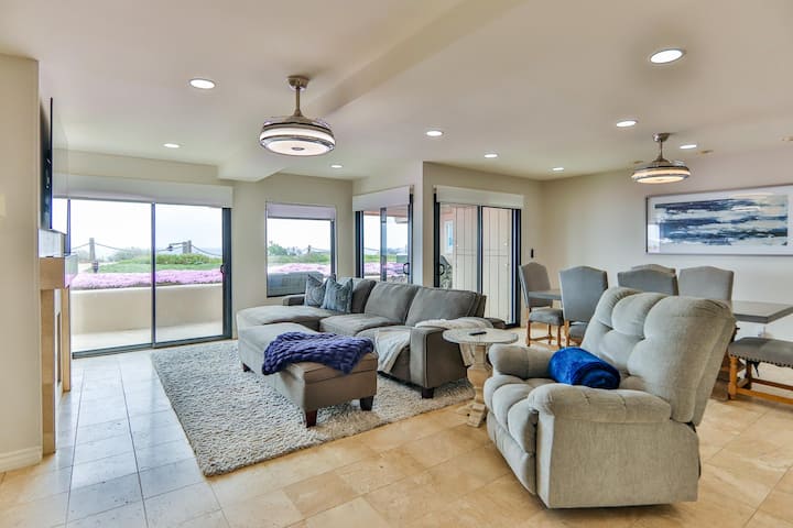 Barefoot Oasis-beachfront Home, Fabulous Sunsets, Pool, Ocean, Dining - Encinitas, CA