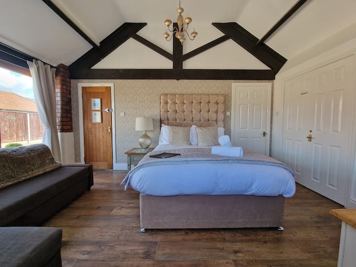 Relax Farmhouse Stay With Private Hot Tub Garden - Stockton-on-Tees