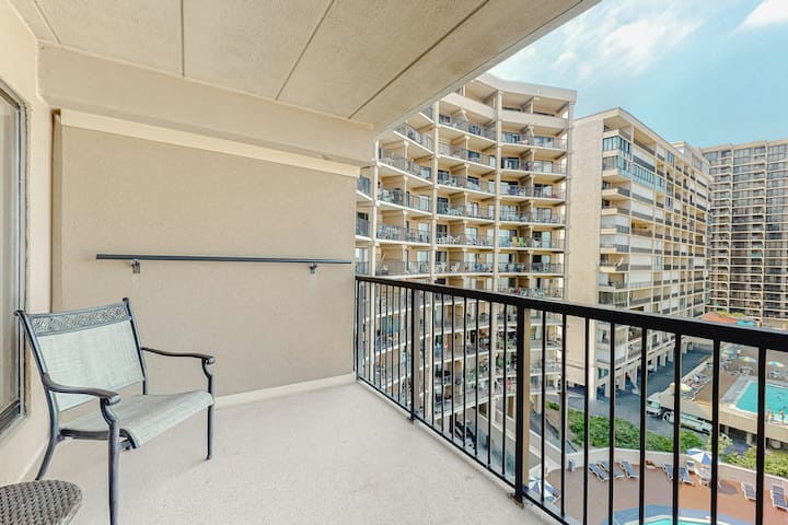 Oceanfront Studio | Pool | Ac | W/d | Balcony - Ocean City, MD