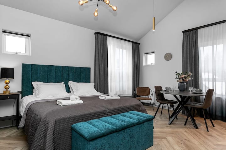 Backyard Stylish Studio For 2 - Excellent Location - Reikiavik