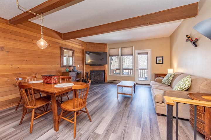 Dog Friendly Chalet W/ Fire Pit & Lake Views - Oakland, MD