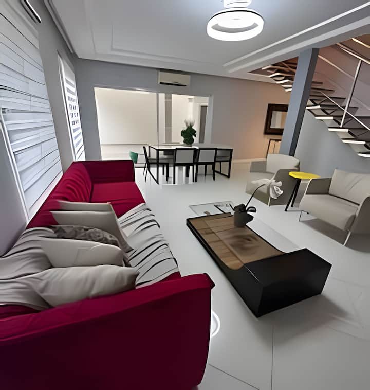 7 Suites, 7 Banheiros, 20 Pessoas -  Loc. Central - Foz do Iguaçu