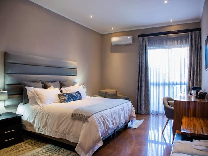 Schimper View - King/twin Room - Louis Trichardt