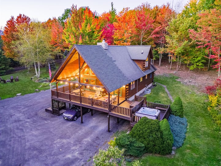 Blue Spruce Chalet — Hot Tub, Pet Friendly - Windham, NY