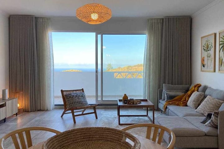 Apart Garajau. Vistas Soberbas, Parking E Wi-fi. - Madeira Island