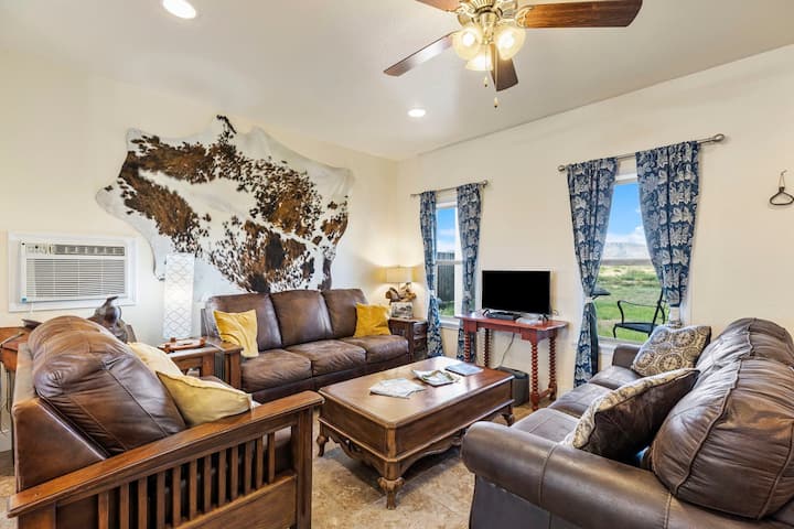 House Of Trails - Views And Nature On The Edge - Alpine, TX