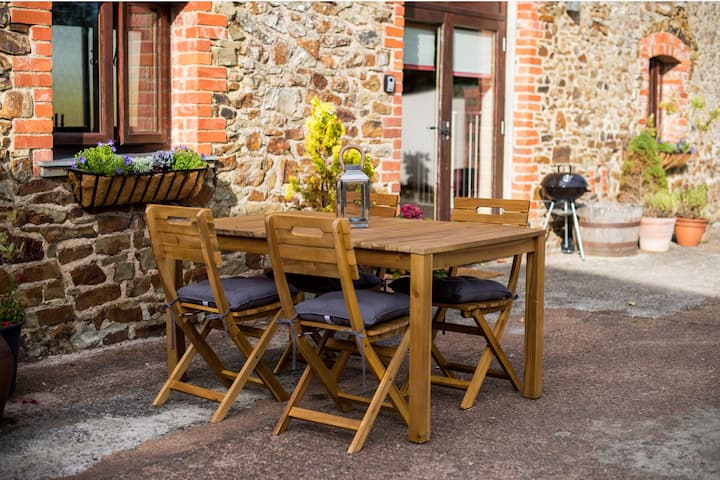 Rural Retreat - Private Hot Tub, - Devon