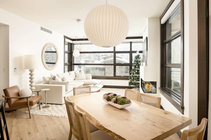 Alpine Luxury: Designer Snowmass Mountain Chalet - Snowmass Village, CO