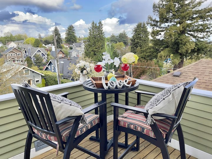 7 Bdrm Top Queen Anne House,2min To Queen Anne Ave - Seattle, WA