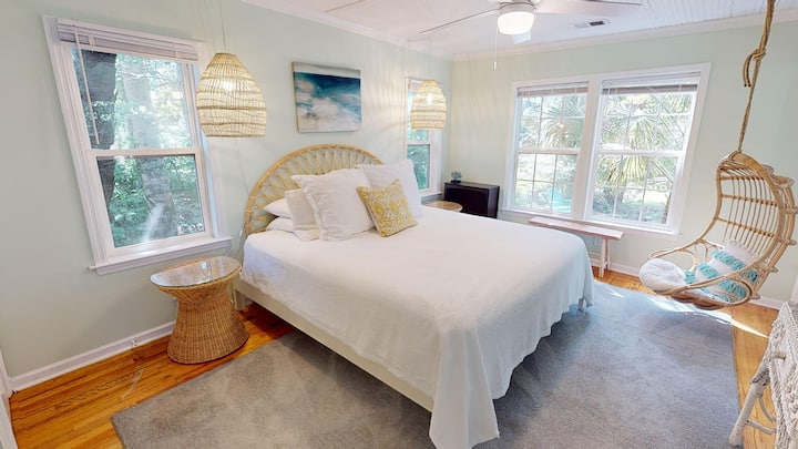 Classic Beach Cottage~surf Shack - Folly Beach, SC