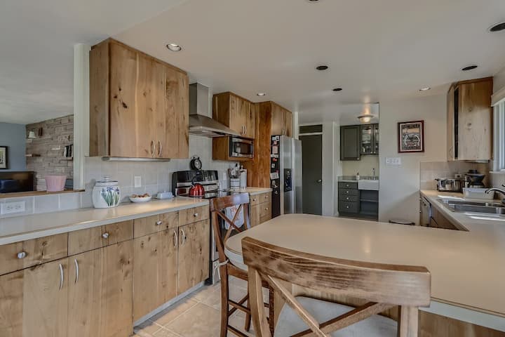 Authentic Boulder 3 Bdr Mid-century - Boulder, CO