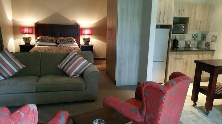 The Pin Oaks Cottages - Meyerton