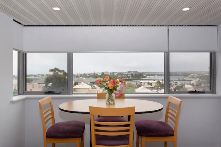 Black Swan Vista - East Fremantle