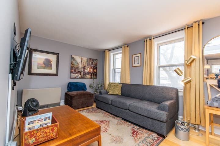 Perfectly Located Private Apartment - Burlington, VT