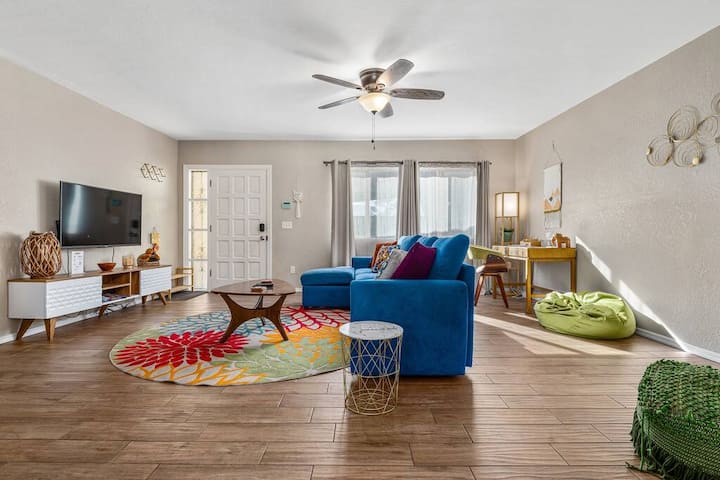 Hawaiian Inspired 3br: Relaxation Near Events! - Oro Valley, AZ