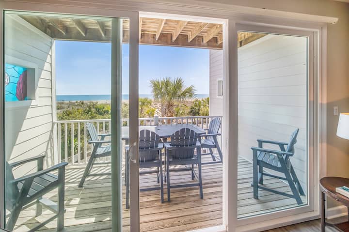 Oceanfront Townhome W/ Beach Access & Pool - Tybee Island, GA
