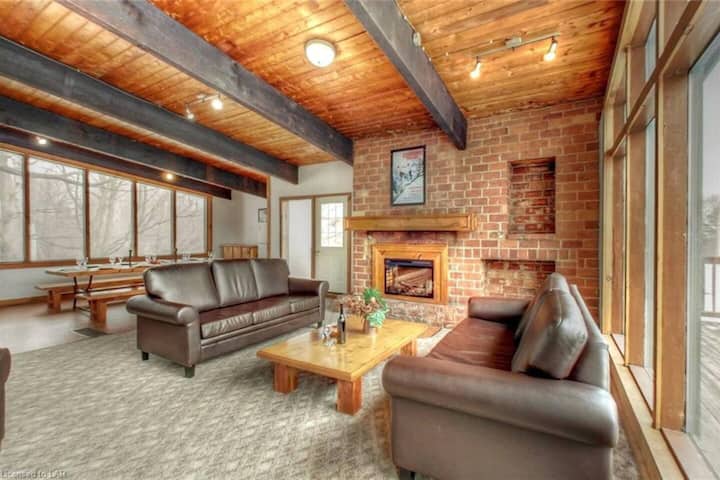 Cheerful 12-bedroom Gem In Blue Mountain - Town Of The Blue Mountains
