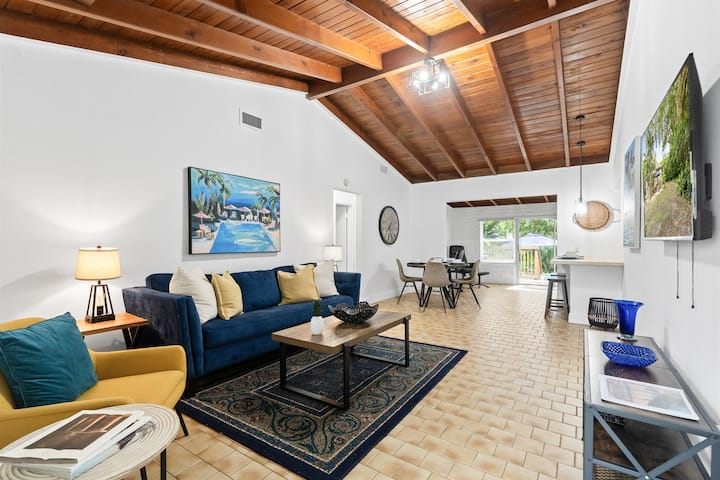 Paradise Awaits!   Managed By Bnr Vacation Rentals - Coral Gables, FL