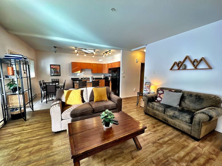 Willow Vistas 6 Mountain Condo With Pvt Hot Tub - Kimberley, BC, Canada