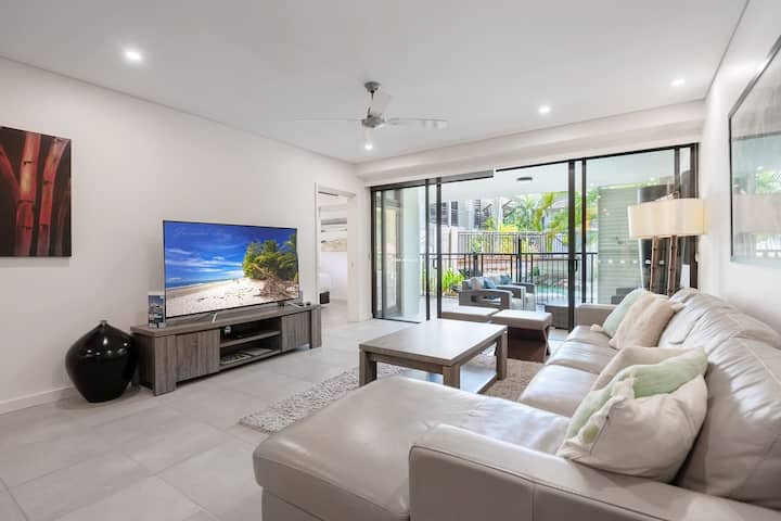 A Well Deserved Beachside Resort Retreat - Port Douglas