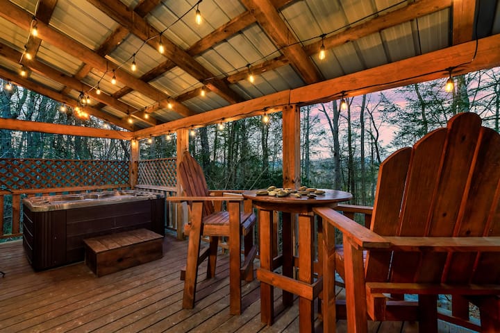 Secluded Smokies Cabin | Hot Tub And Arcade - Townsend, TN