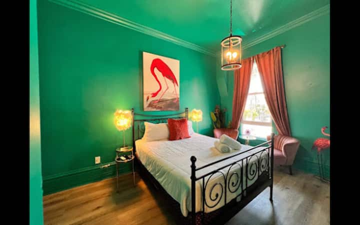 Gaslamp Getaway - Your Haven In San Diego Downtown - San Diego Airport (SAN)