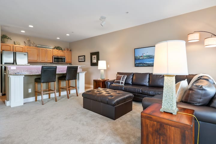 1238 Lighthouse View! Walk To Beach And Trails - Westport