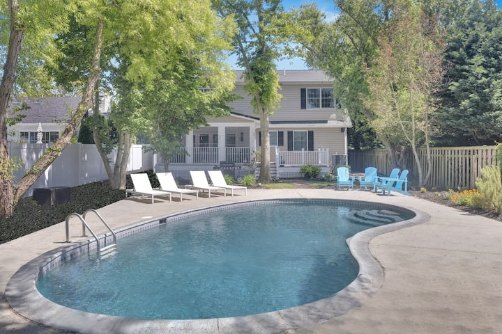 Turtles Nest - Heated Pool, Screened Porch, Walk To Rehoboth Downtown, Beach - Dewey Beach, DE