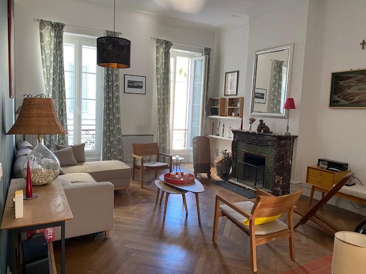 Appartement à Vauban : 200 M², 8 Couchages - Jardi - Marseille