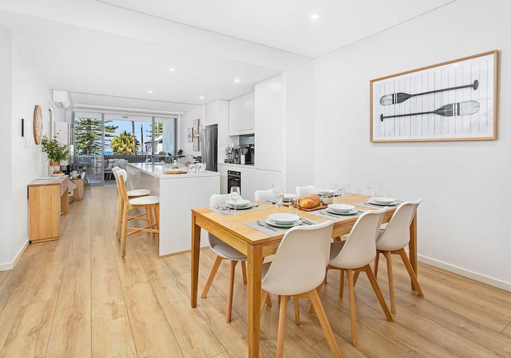 Bikinis And Martinis - Jamberoo