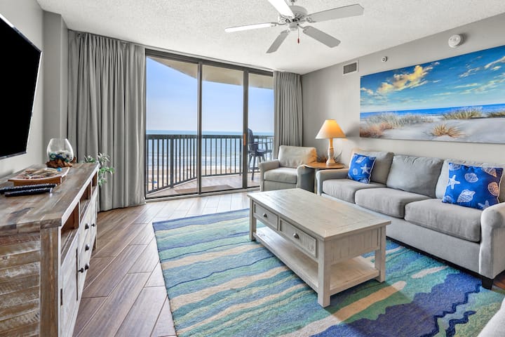 Oceanfront 8th Floor - Beach Gear Included - Walking Distance To Main Street - North Myrtle Beach, SC
