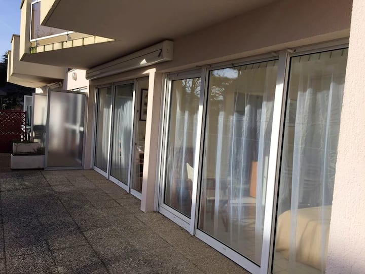 Homerez - Apartment In Saint-cast-le-guildo - Saint-Jacut-de-la-Mer