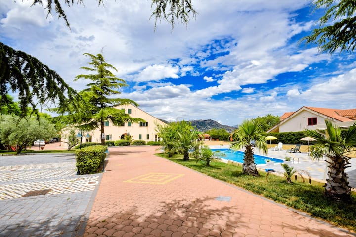 280 M² Villa ∙ 6 Habitaciones ∙ 14 Huéspedes - Enna