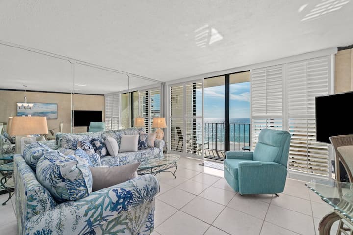 Edgewater Beachfront Condo | $300 Free Activities - Panama City Beach, FL