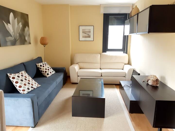 75 M² Apartamento ∙ 2 Habitaciones ∙ 4 Huéspedes - Navia