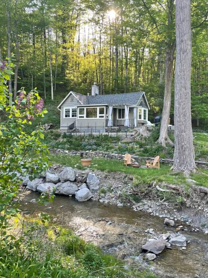 Bristol Creekside Cottage - Finger Lakes, NY