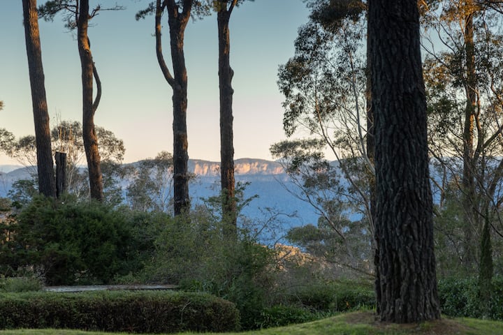 Carramar House: Right Next To Grand Clifftop Walk - Blue Mountains