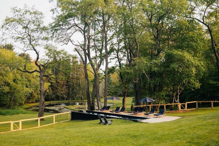 Heated Pool/soaking Tub/hiking/fire Pit/breakfast - Bethel, NY