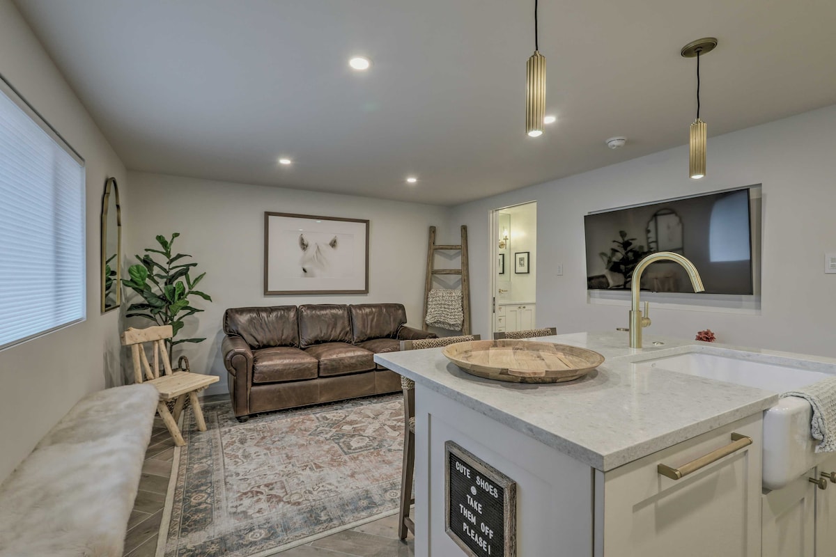 Aspen Condo w/ Mountain Views & Ski Access! - Condominiums for Rent in ...