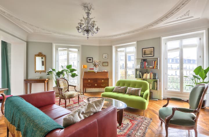 Appartement Parisien Haussmannien Typique - Paris
