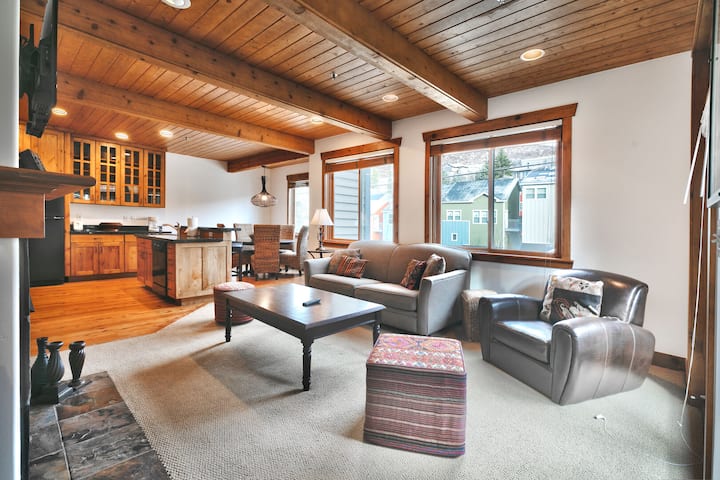Settler's Ridge #7 - On Deer Valley Drive - Easy Walk/shuttle To Skiing And Main St. - Park City, UT