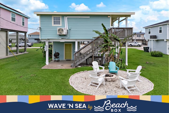 Charming Bungalow With Fire Pit, Near The Beach - Galveston, TX